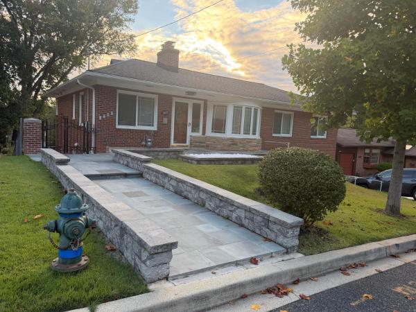 Charming House With 2 Bedrooms,4beds, 2 Bathrooms & Free Parking - Silver Spring, MD
