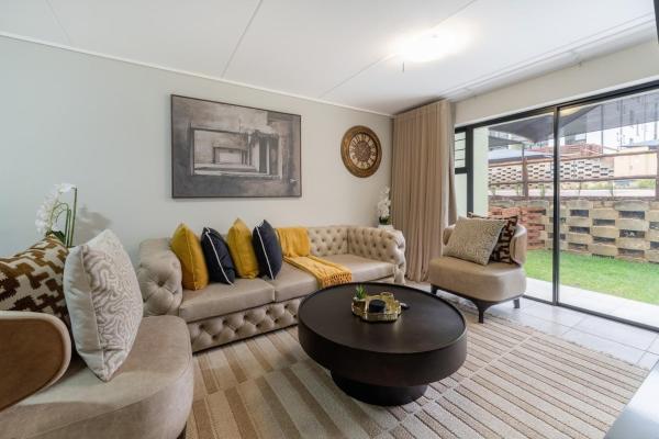 #Alimamaspaces Modern 3br Apartment With Pool In Boksburg - Boksburg