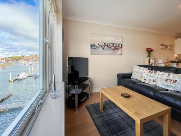 Riverside Retreat - Whitby, UK