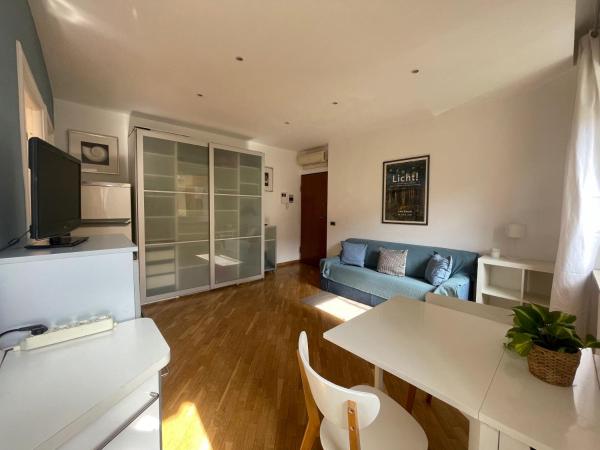 Torino Porta Nuova Cozy Balcony Apartment - Torino