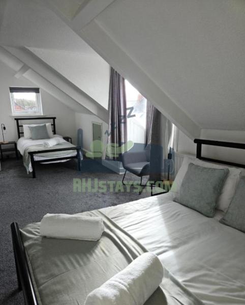 Rectory5 - 5 Bedroom 7 Beds Parking Perfect For Contractors - 뉴캐슬어폰타인