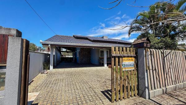 Casa Com Piscina A 260m Do Mar - Itapoá