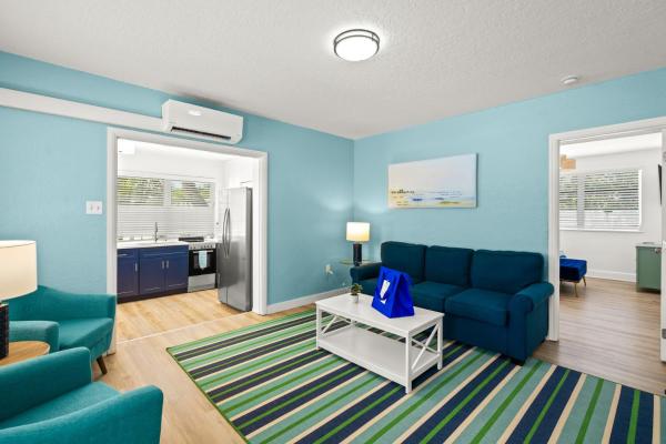 Dolphin Villa - Pool - Steps To Siesta Key Village - Siesta Key, FL