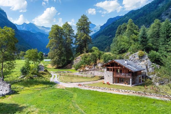 Chalet Walser Immerso In Una Proprietà Privata Di 3000mq - Alagna Valsesia