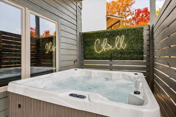 Peak Pursuit By Beyond Expectations W Indoor Pool - Pigeon Forge, TN
