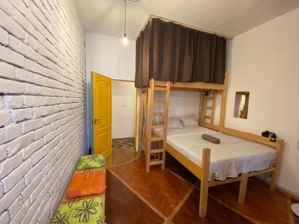 Cloud 9 Hostel - Bucharest