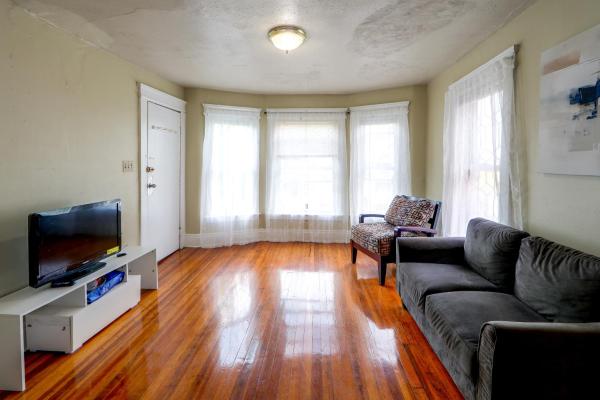 Walk To Rosamond Gifford Zoo & Dining! Cozy Unit - Syracuse, NY