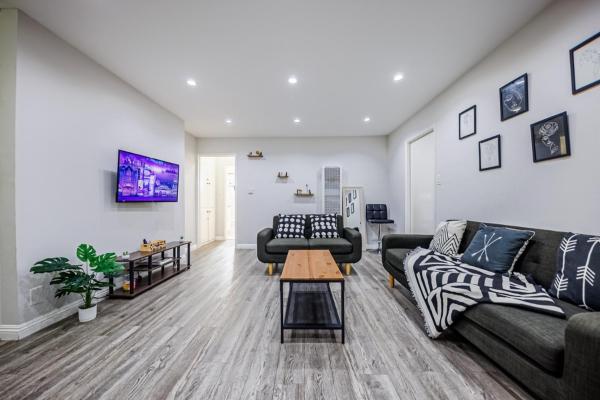 Walkable Beverly Hills 1br With Parking & Wifi - Koreatown - Los Angeles