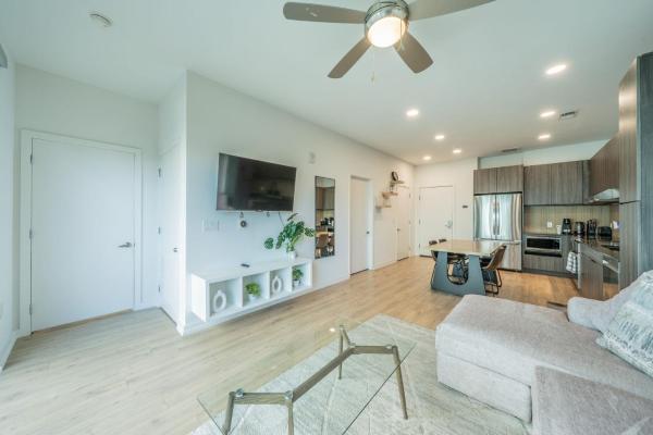 Furnished West Village 1br Pool & Social Club - Uptown - Dallas