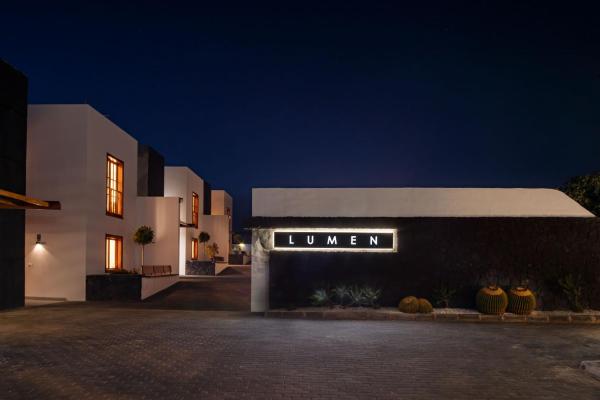 Canaryislandshost I Lumen 4 - Puerto del Carmen