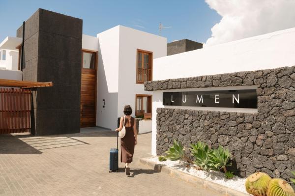 Canaryislandshost I Lumen 5 - Puerto del Carmen