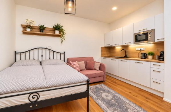 Cozy Quiet New Apartment In Karlin Square - Praag