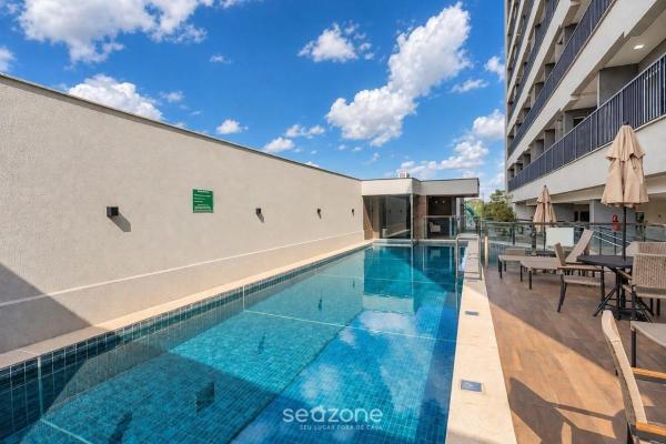 Apto. Em Cond. C/ Piscina No Centro Grl1002 - Anápolis