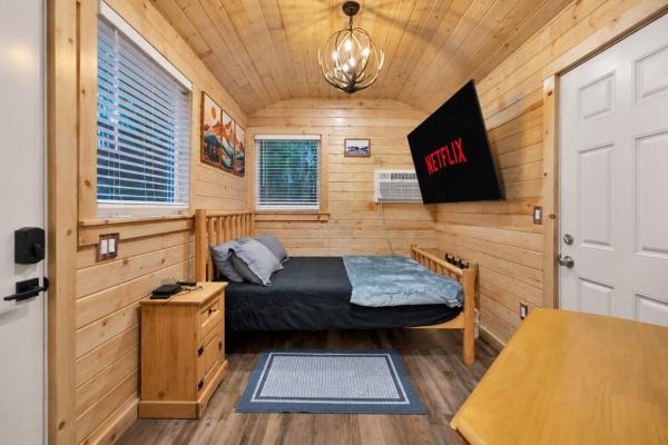 Immerse In Julian Cozy Cabin W Fireplace & Deck - Julián, CA