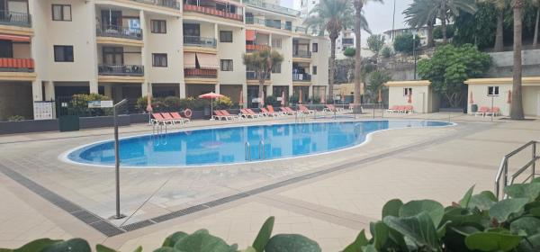 Beachfront Escape, Sea View, Pools & Ac, 1min To Beach - Los Cristianos