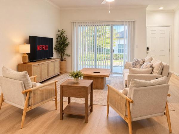 Bright Cozy 2br Workerfriendly, Pool, Gym With Kingbed - Plano, TX