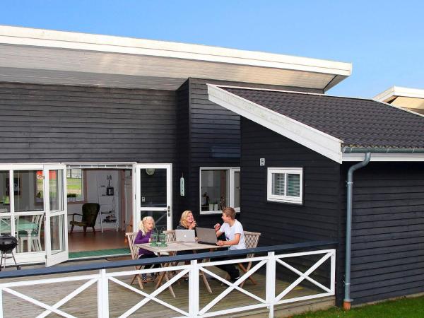4 Person Holiday Home In Gudhjem - Bornholm