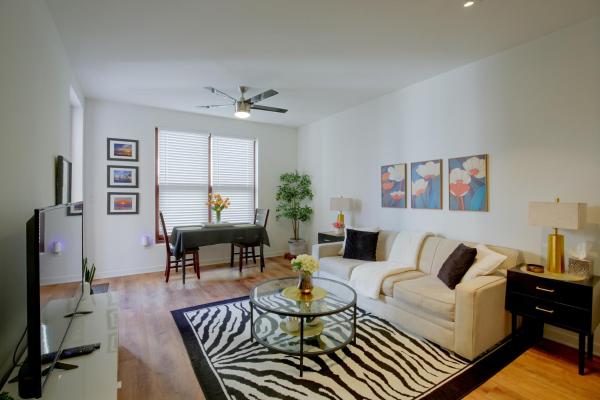 Walk To Gaslamp & Petco Park! Dtwn Apt W/ Balcony - Coronado, CA