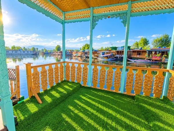 Houseboat Star Blue Moon - Srinagar