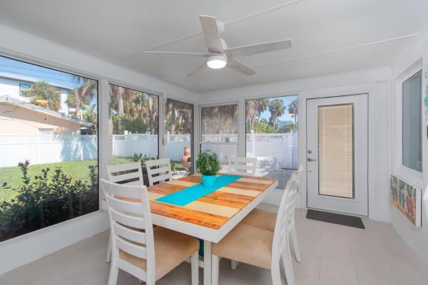 Paradise Corner - Monthly Beach Vacation Rental! - Dunedin, FL