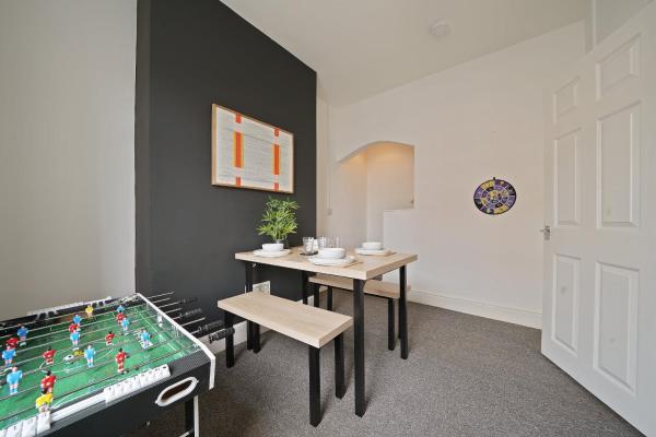 Comfortable Grimsby House Near Town Centre - Cleethorpes
