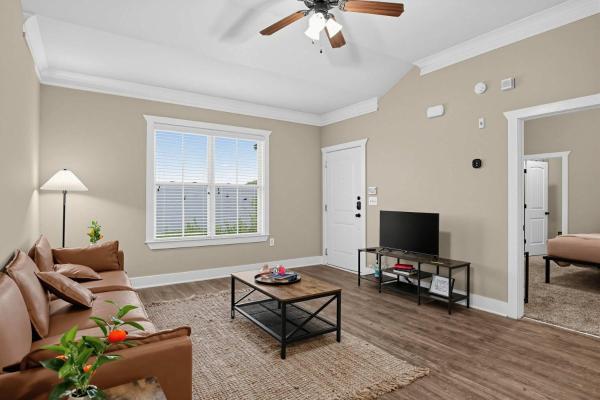 Aggieland Stay With Pool And Perfect For Game Days - Bryan, TX