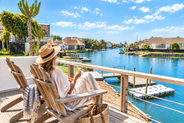 Canal Guest House - Waterfront Boutique B&b - Jeffreys Bay