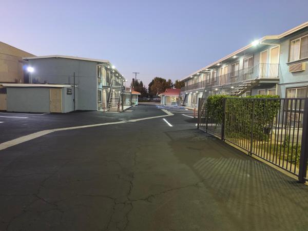 Imperial Inn & Suites - Norwalk, CA