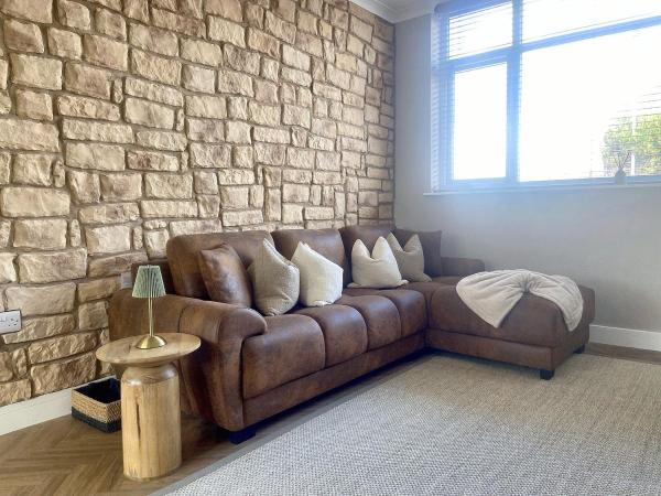Edinburgh Road Retreat, Formby - Formby