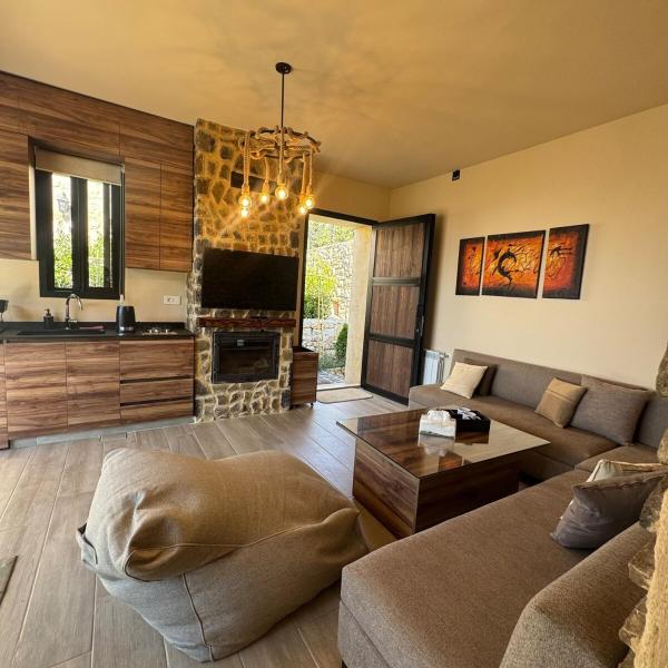 Beit Aoukar Chalets - Lebanon
