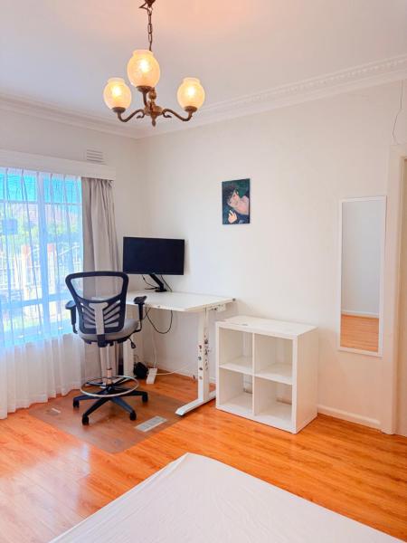 Springvale Center - Super Large & Beautify Room - Dandenong