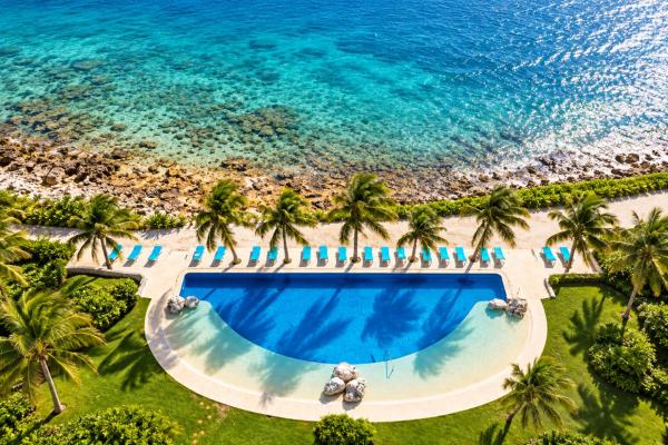 Beachfront Condo With Loft And Sea Views - Puerto Aventuras