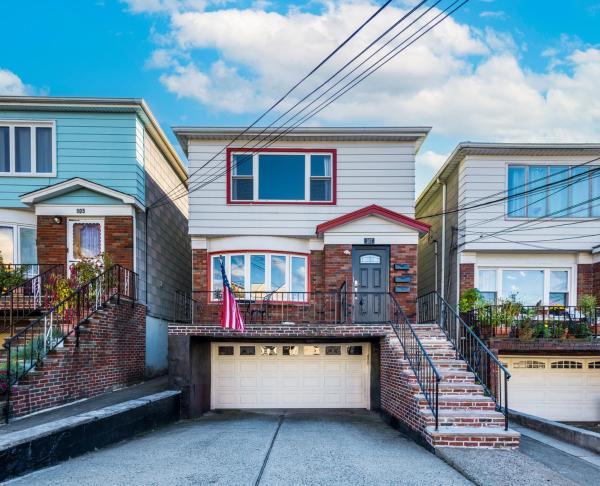Jersey City Heights 3br W Parking, Sleeps 6 - Secaucus, NJ