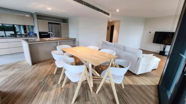 Zen Den 2 - Luxury 2br Docklands Bright Modern Terrace Condo - Free Parking - Williamstown