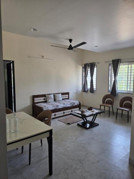 Kiyaan Inn A Family Place - Solapur
