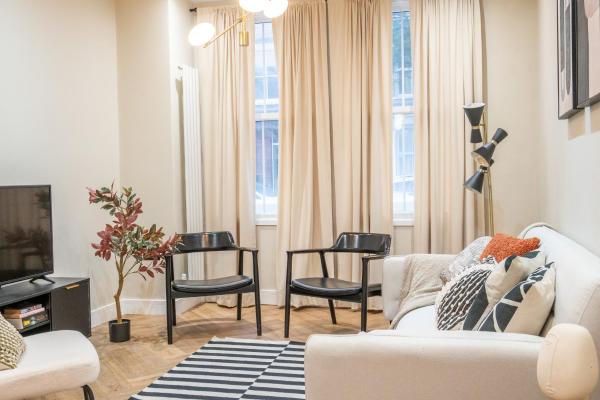 5 Bedroom House Close To Greenwich & O2 Arena - Barking