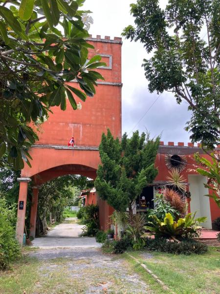 Nai Harn Lovely Rest Castle - Provincia de Phuket