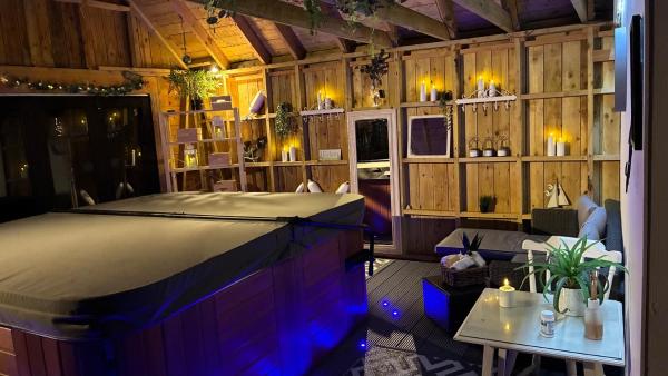 The West Wing @ Hatchbank House With Indoor Hot Tub - Kinross