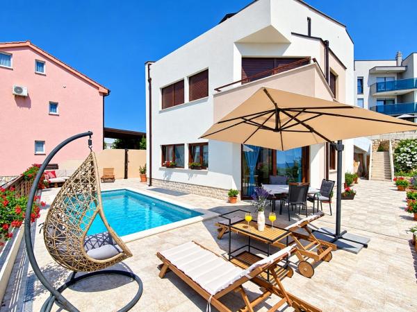 Charming Villa Ira With Pool - Krk