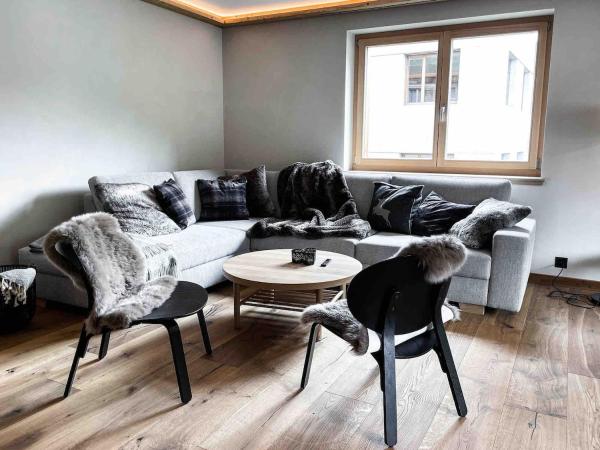 Central Luxury Chalet Apartment 3 Bedrooms - Klosters-Serneus