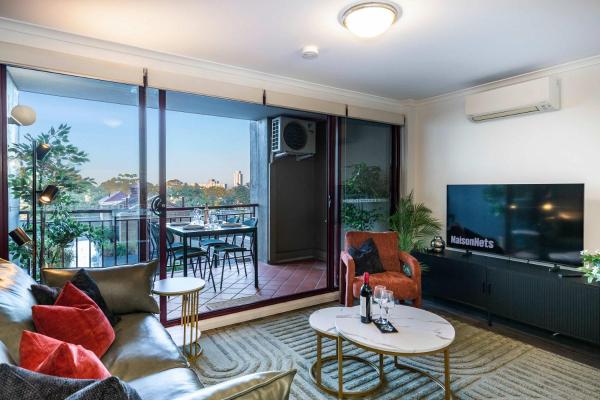 Surry Hills Pet Friendly Pool Gym Balcony Parking - Surry Hills
