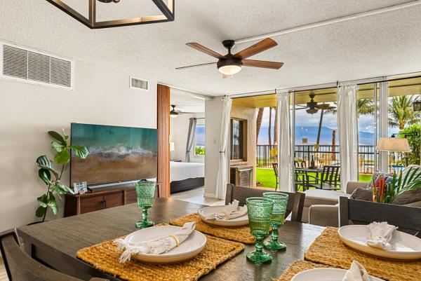Maui Oceanfront Condo Steps To The Sea - Maui, HI