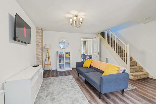 3 Bed Home For Contractors, Free Parking, Sleeps 5 - Warrington