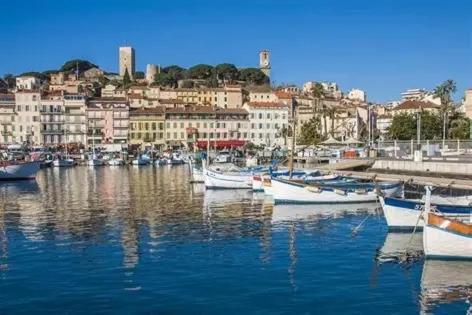 Logement Insolite Palais Des Festivals Cannes - Cannes