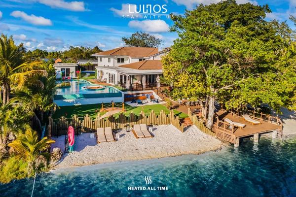 Luhos Bluelake Mansion - Spa & Private Waterpark - Doral