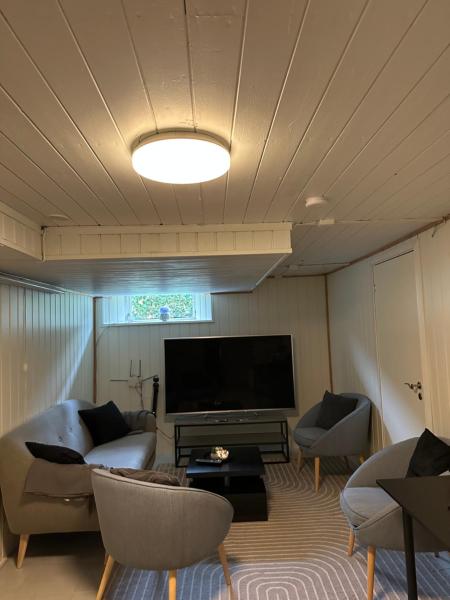 Cozy Basement With 2 Bedrooms - Sandefjord
