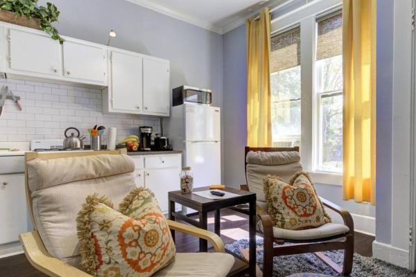 Unwind And Relax In A Historic Midtown Property - Tennessee