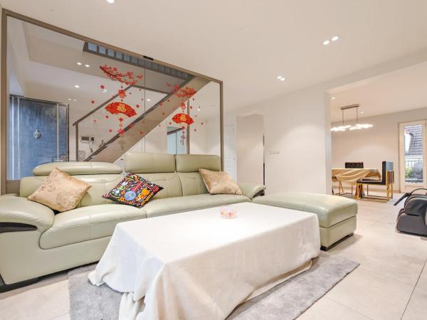 210m2 House In Antony For 12 & Parking Terrace - Clamart