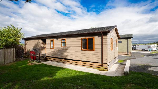 Mountain View Brown Lodge - Borth