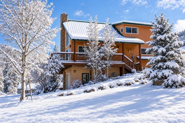 249 1st Street ("Creekside Cabin -Upper & Lower House") - Pagosa Springs, CO